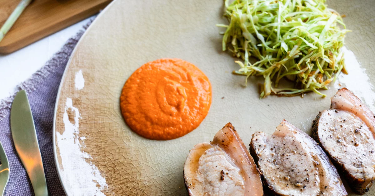 Varkensrug met rode curry en Chinese kool - Recepten - njam!