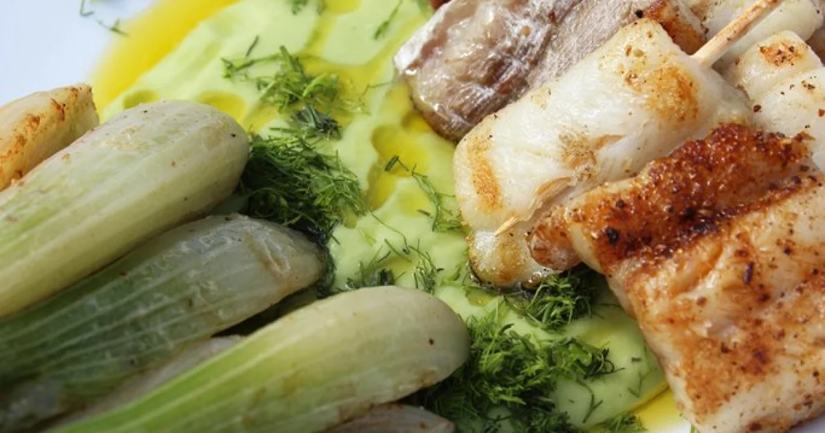 Hondshaai met puree van venkel en gegrilde venkel - Recepten - njam!