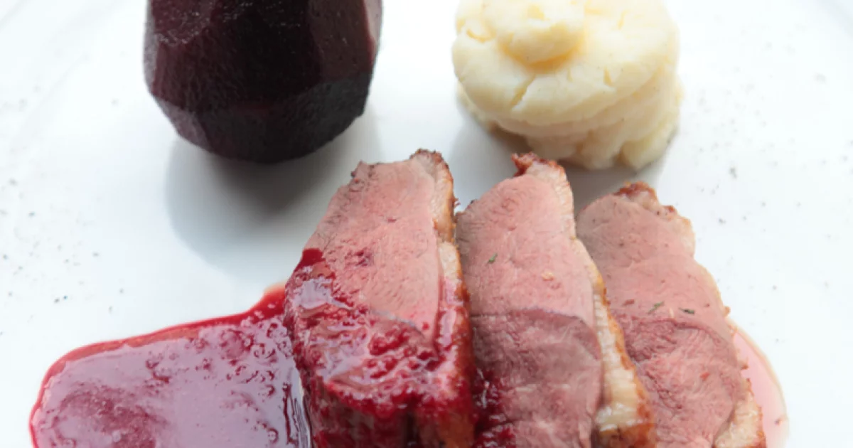 Eend met rode biet - Recepten - njam!