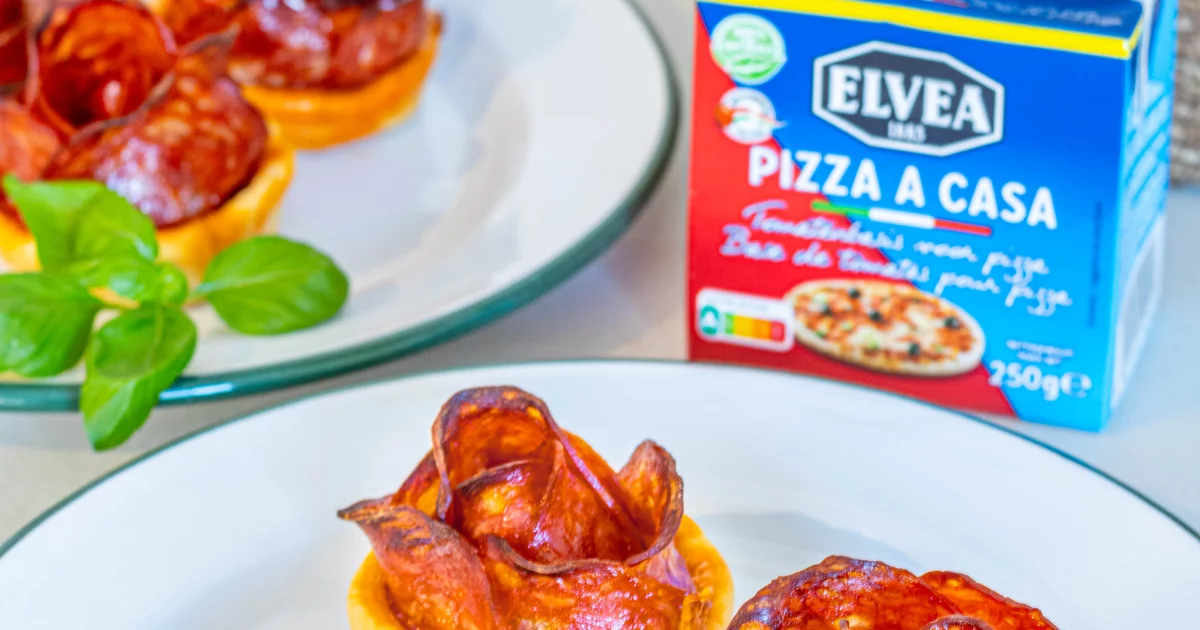 Pepperoni pizzaroosjes - Recepten - njam!