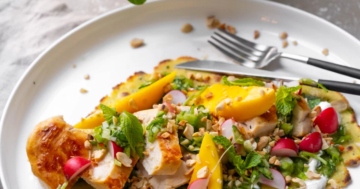 Kruidige wraps met kip en groente relish - Recepten - njam!