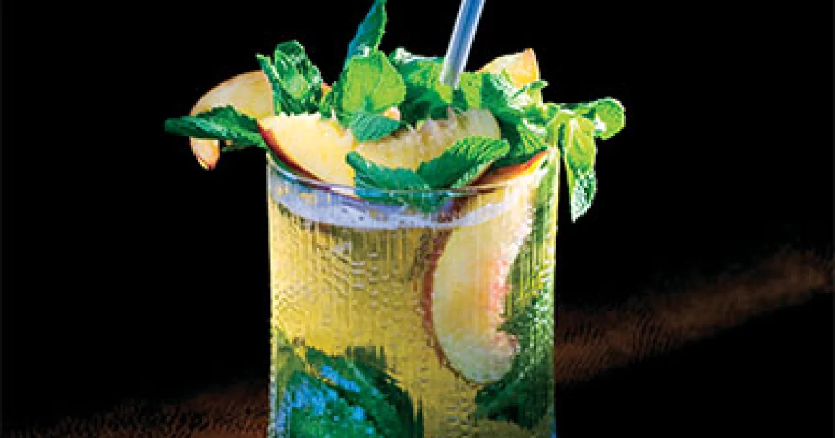 Peach Mint Thunderbolt - Recepten - njam!