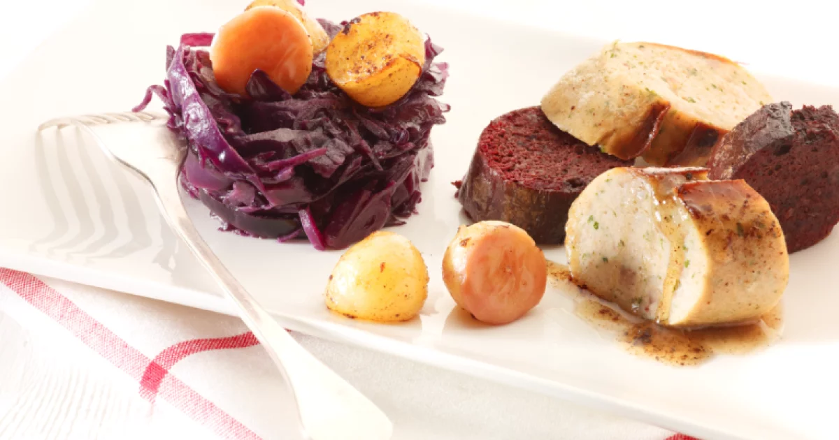 Rode kool met appeltjes en pensen - Recepten - njam!