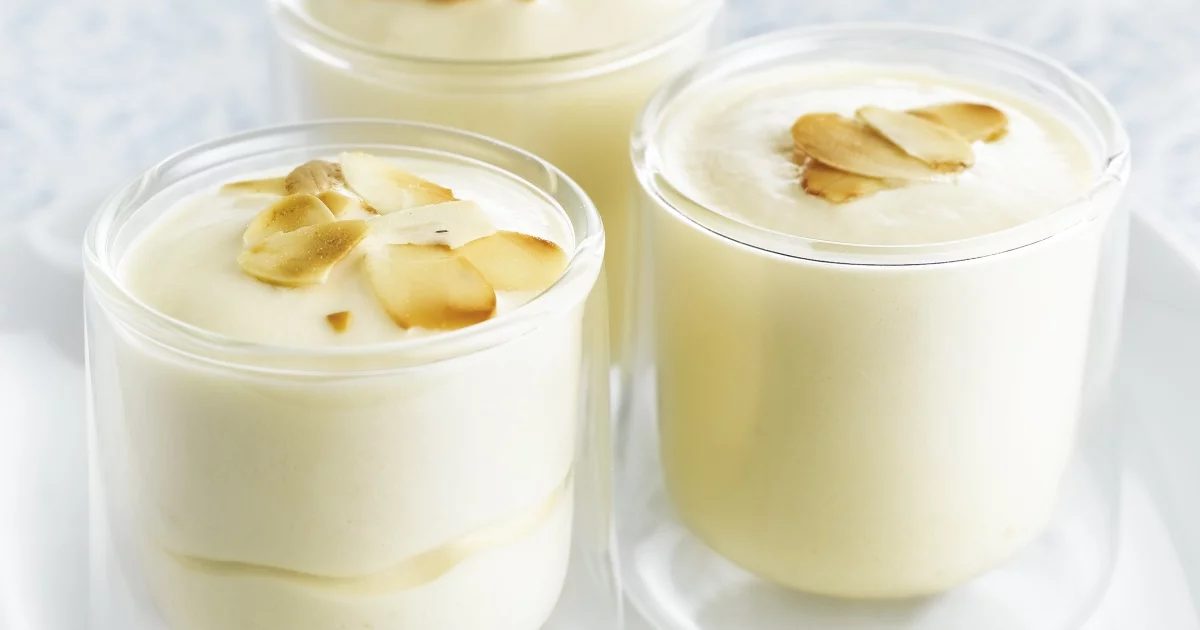 Espuma met amaretto - Recepten - njam!